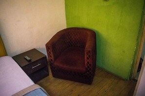 Espaço de trabalho para notebook, Wi-Fi, acesso para cadeiras de rodas