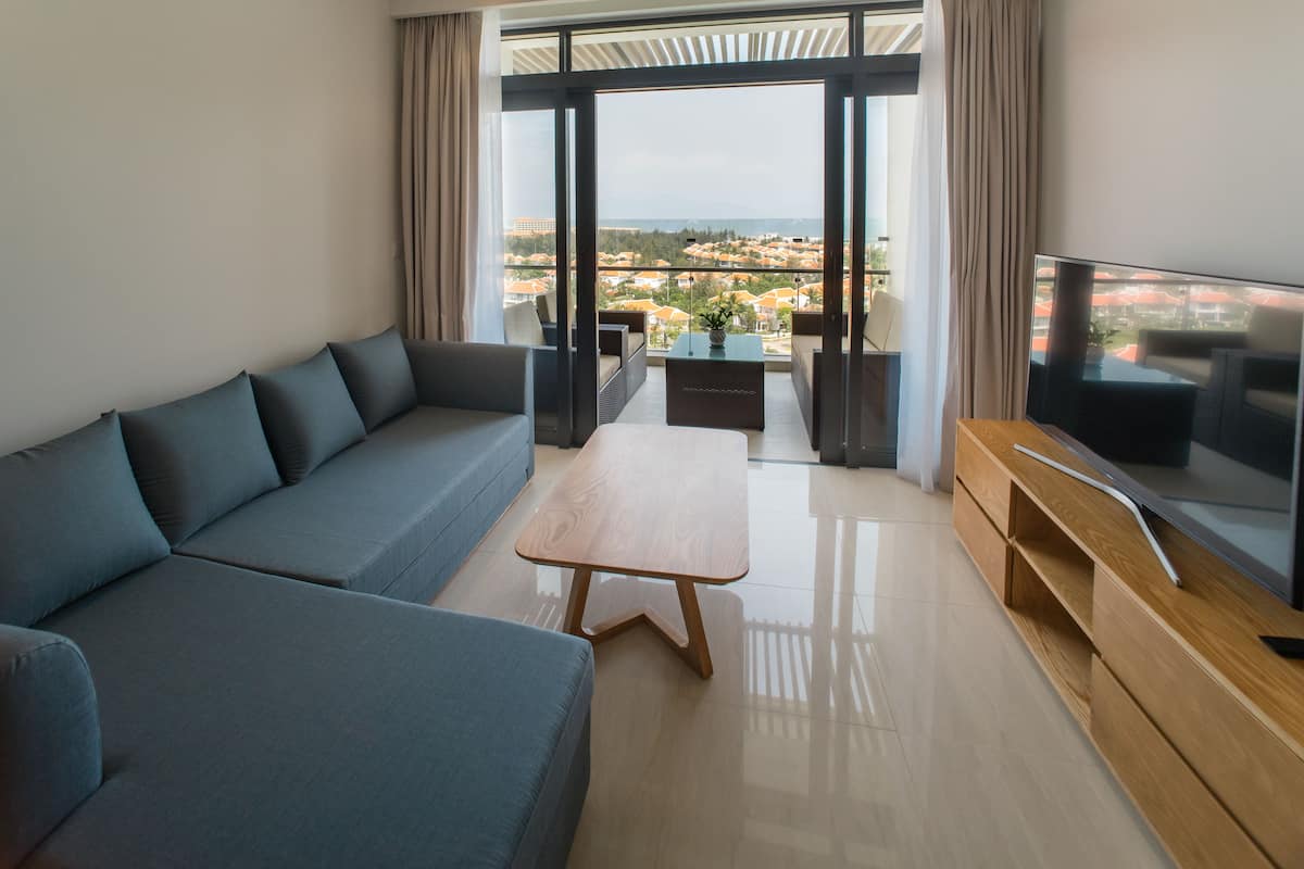 Apartamento, 3 quartos, varanda, vista para a piscina | Pormenores do interior