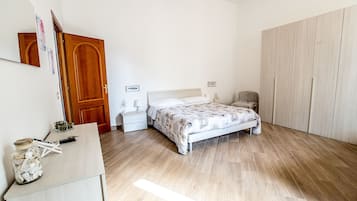 Quarto Superior, 1 cama queen-size, varanda | Vista do quarto