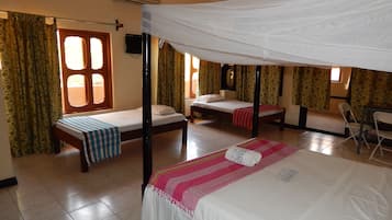Dormitório Partilhado Comfort, em dormitório misto | 1 quarto, roupa de alta qualidade, cofre no quarto, Wi-fi grátis