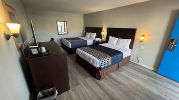 Quartos à prova de som, ferros/tábuas de passar roupa, Wi-Fi de cortesia