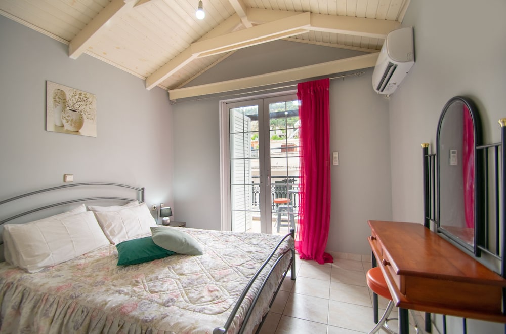 Home Away Junior Suite - Zakynthos