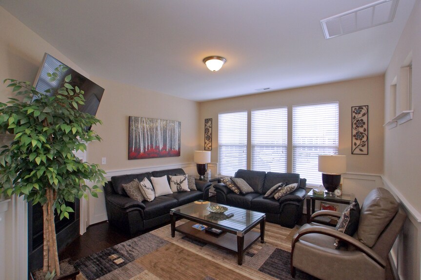 3 Habitaciones Espaciosas, Casa De Pueblo Ejecutiva,<br>construcción Nueva, áRea De Duke Rtp. - Durham, NC