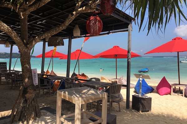 Pequenos-almoços servidos, cozinha local e internacional