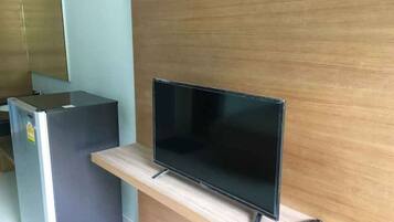 Quarto Twin Standard | Secretária, Wi-fi grátis, roupa de cama fornecida