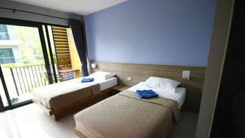 Quarto Twin Standard | Secretária, Wi-fi grátis, roupa de cama fornecida