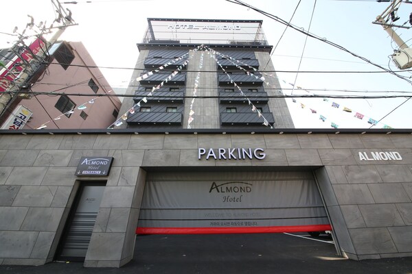 Gupo Station Almond Hotel - Busan