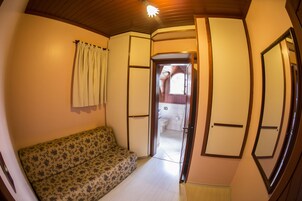 Suíte superluxo, banheira de hidromassagem | Camas extras