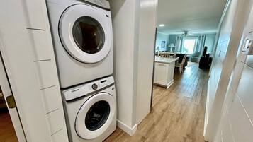 Condo, 3 quartos | Parte interna