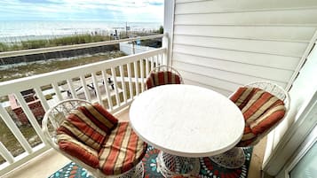 Condo, 3 quartos | Opções para refeição ao ar livre