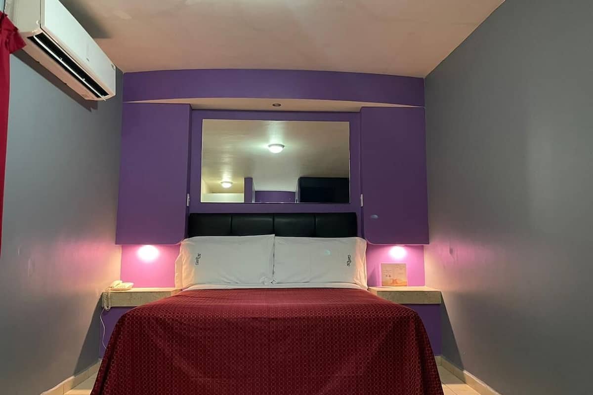 Quarto, 1 cama Queen | Wi-Fi de cortesia