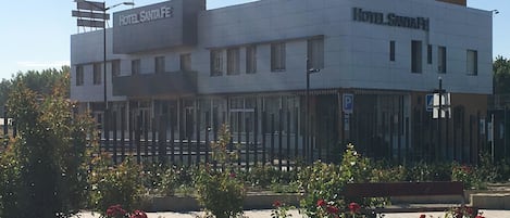 Fachada da propriedade