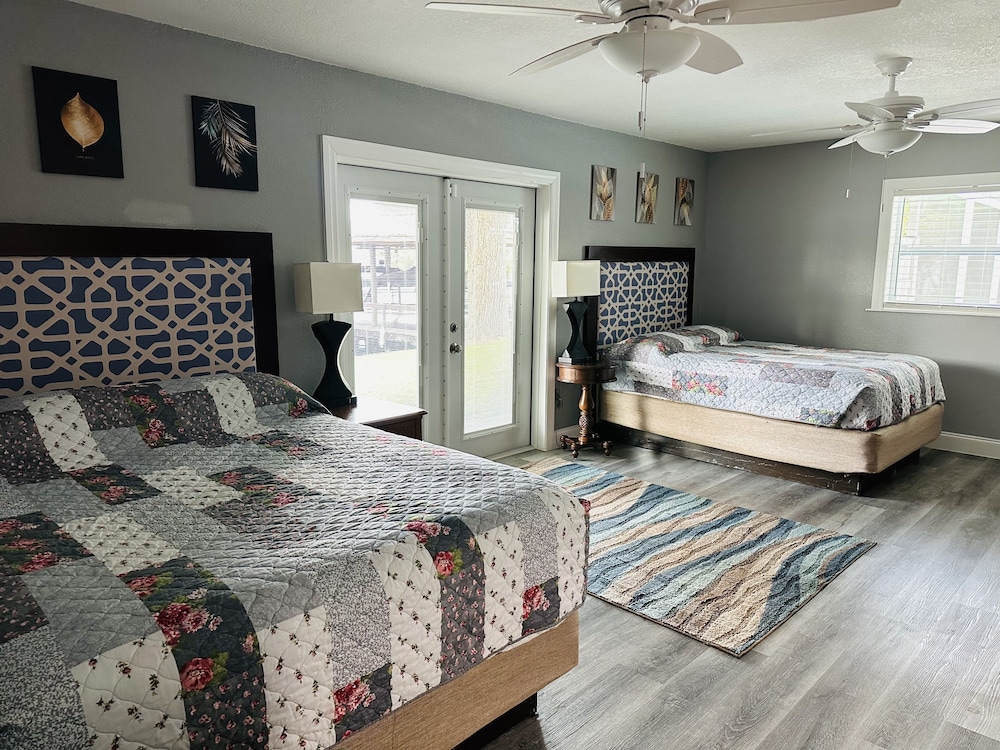 Enjoy Peace And Tranquility On The Withlacoochee River With Breathtaking Views. - Rainbow Springs, FL