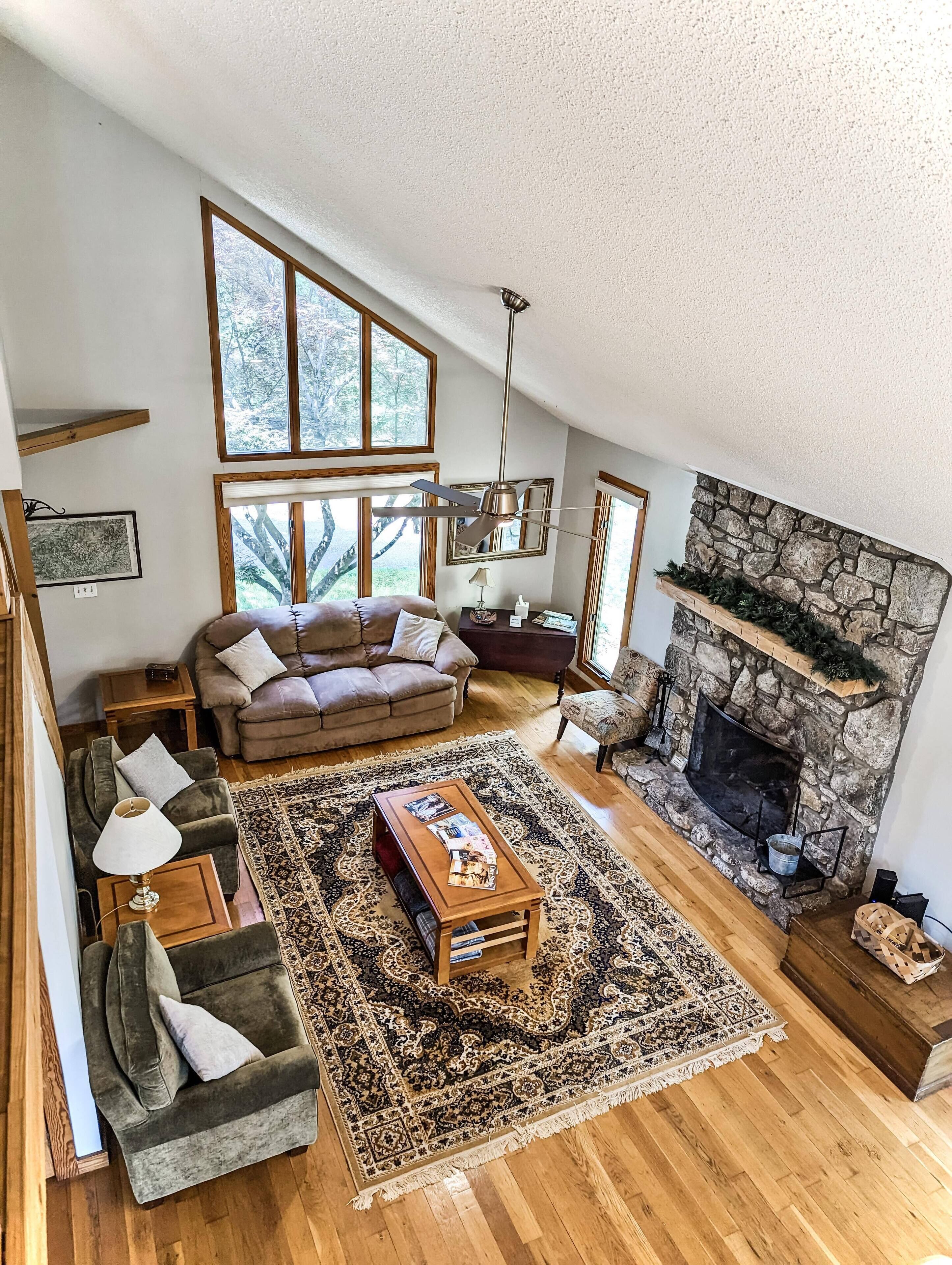 Beautiful Mountain Cabin Near Junebug, Biltmore, Asheville & Weaverville - Weaverville, NC