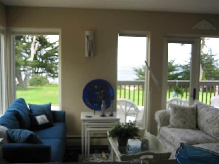 Oceanview Designer Beach House 2 Free Movie Passes License #0366 - Monterey, CA