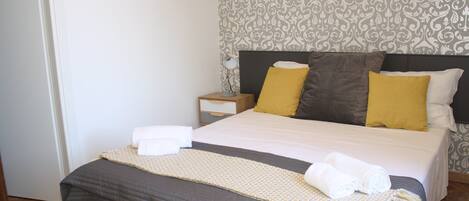 Apartamento | 1 quarto, berços grátis, Wi-Fi de cortesia, roupa de cama