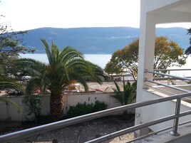 Apartamento, 2 quartos, vista para o mar | Vista do quarto