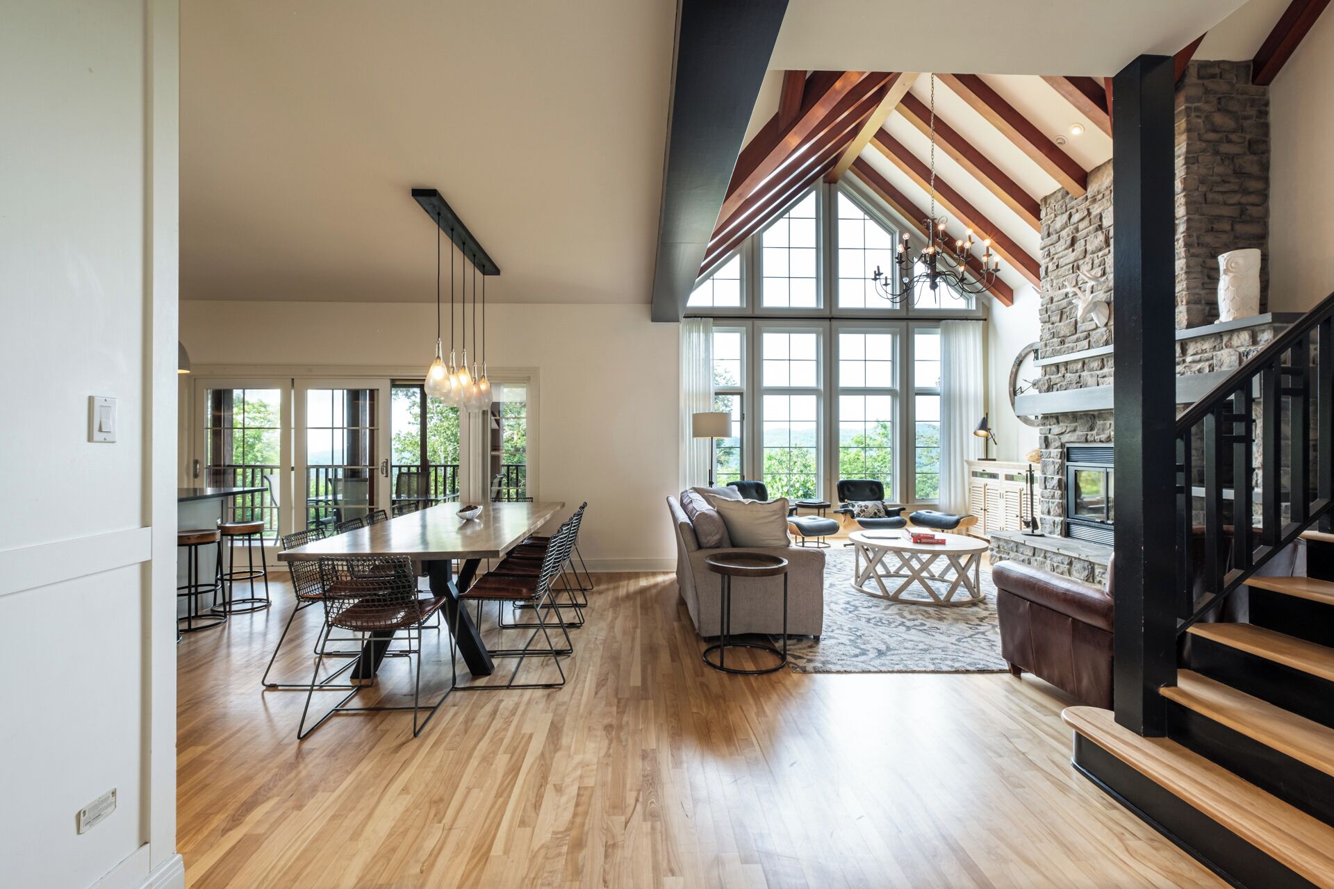 Panache 784 | Hot Tub | Walk To Ski-in Ski-out | Tremblant Living - Mont-Tremblant