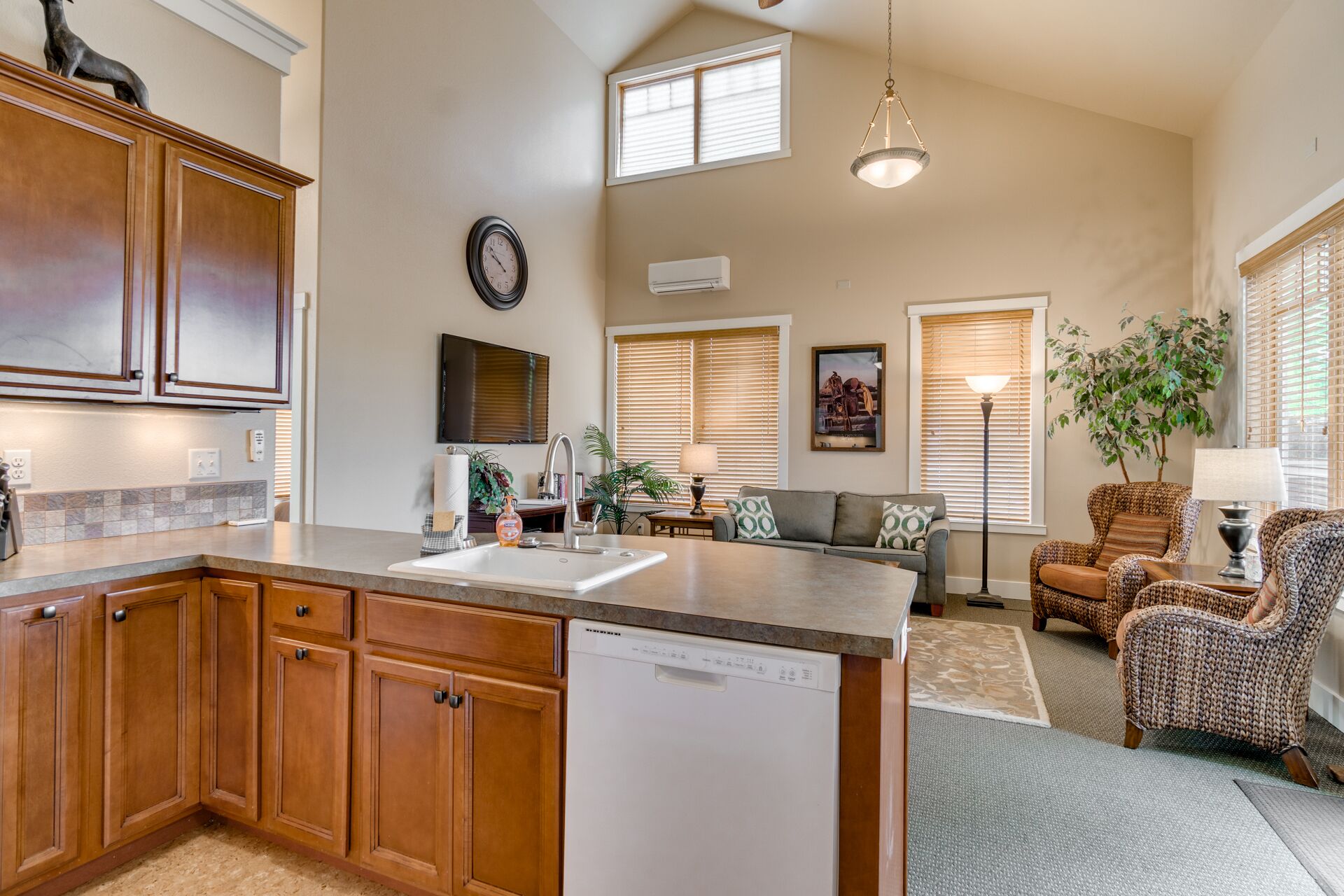 ÉTape Centre-ville, Calme, Wifi, 1 Bdrm. Shop 1 Blk, Baignade, Bain à Remous, Mignon Et Confortable, Voir - Sisters, OR