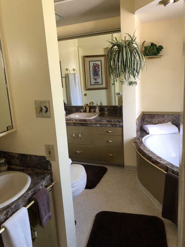 Deal's Bed & Breakfast Inn - Alaska