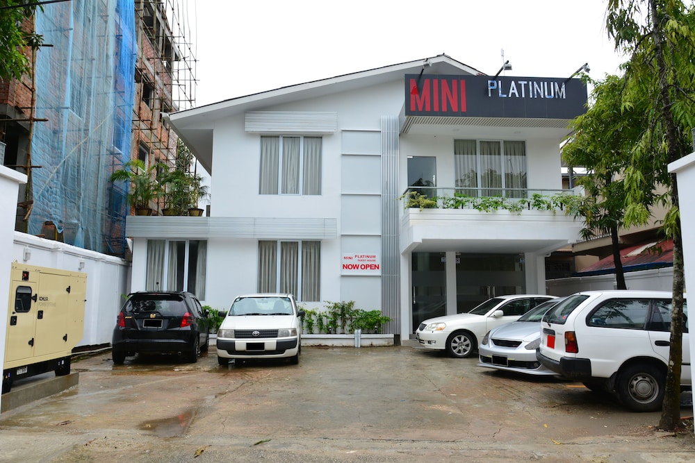 Mini Platinum Hotel - Yangon