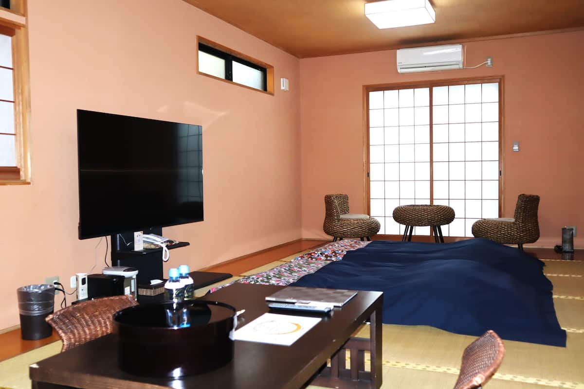 Quarto tradicional, para não fumantes (Japanese Room with Open-Air Bath) | Frigobar, cofres nos quartos, Wi-Fi de cortesia
