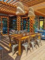 2 restaurantes, pequenos-almoços servidos 