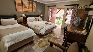 Quarto Triplo Familiar, kitchenette, no rés do chão | 1 quarto, cofre no quarto, berços/camas para crianças grátis