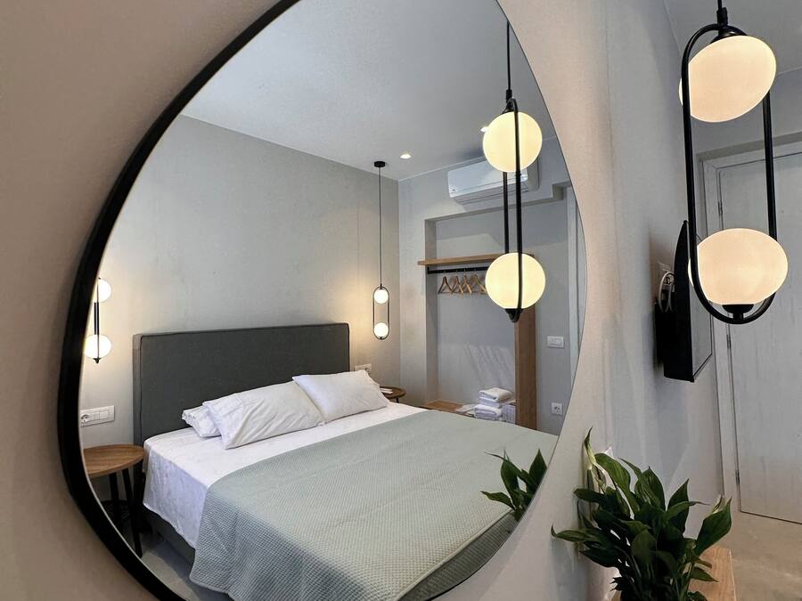 Apartamento família, 1 quarto, vista para o mar | Frigobar, cortinas blackout, quartos à prova de som, Wi-Fi de cortesia