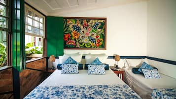 QUARTO TRIPLO | Roupas de cama premium, frigobar, Wi-Fi de cortesia