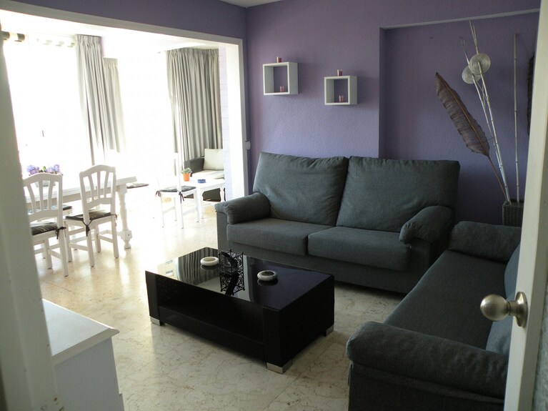 Eden Park - 5 Beds (2 Bedrooms) - Benidorm