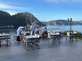 Café da manhã, almoço e jantar
