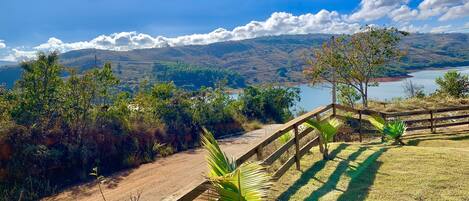 Vista para o lago