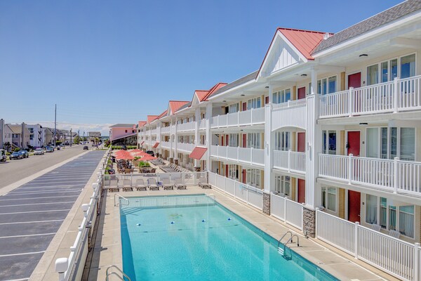 Desert Sand Resort - Stone Harbor, NJ