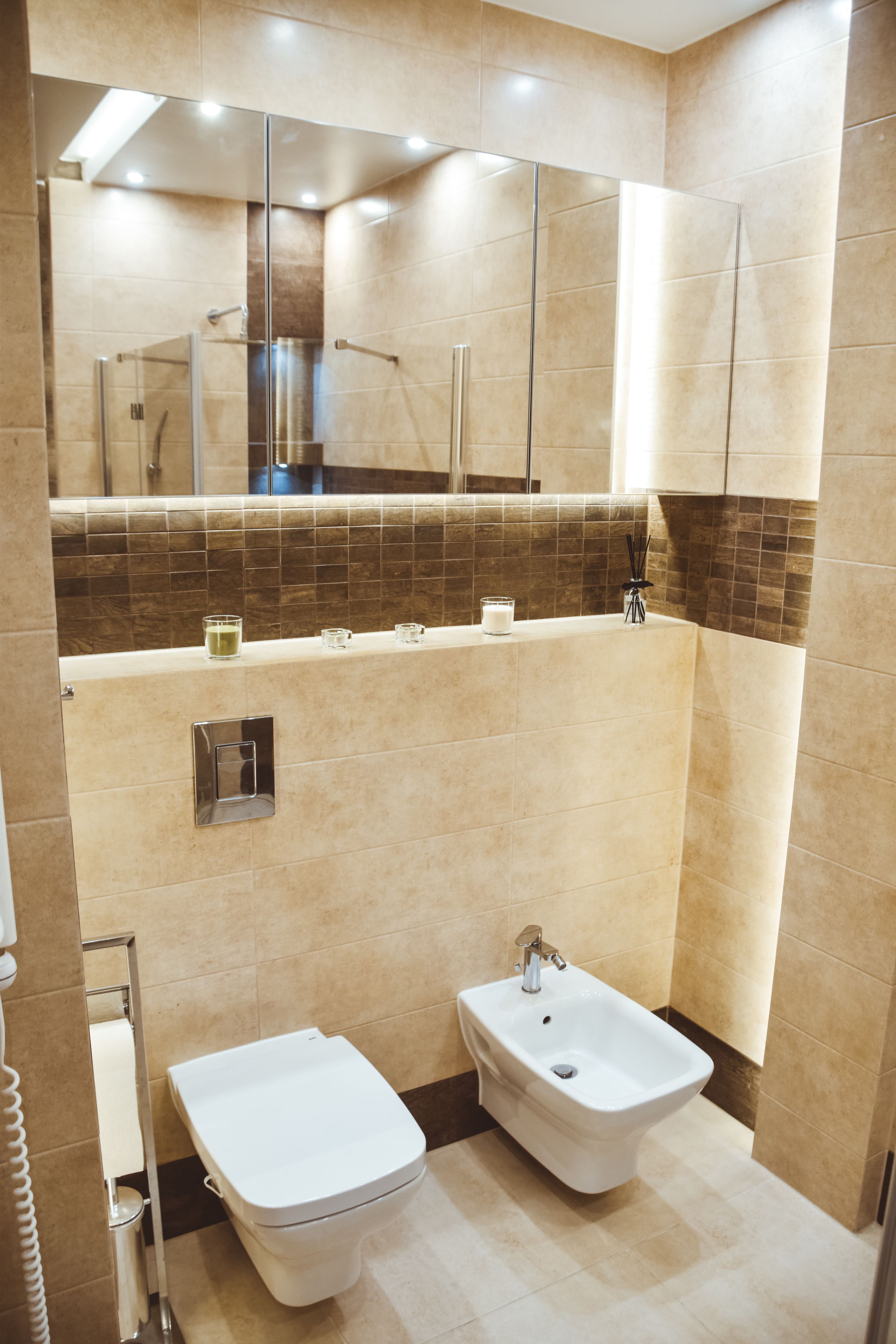 Apartamento conforto | Banheiro | Chuveiro, produtos de toalete grátis, secador de cabelo, chinelos