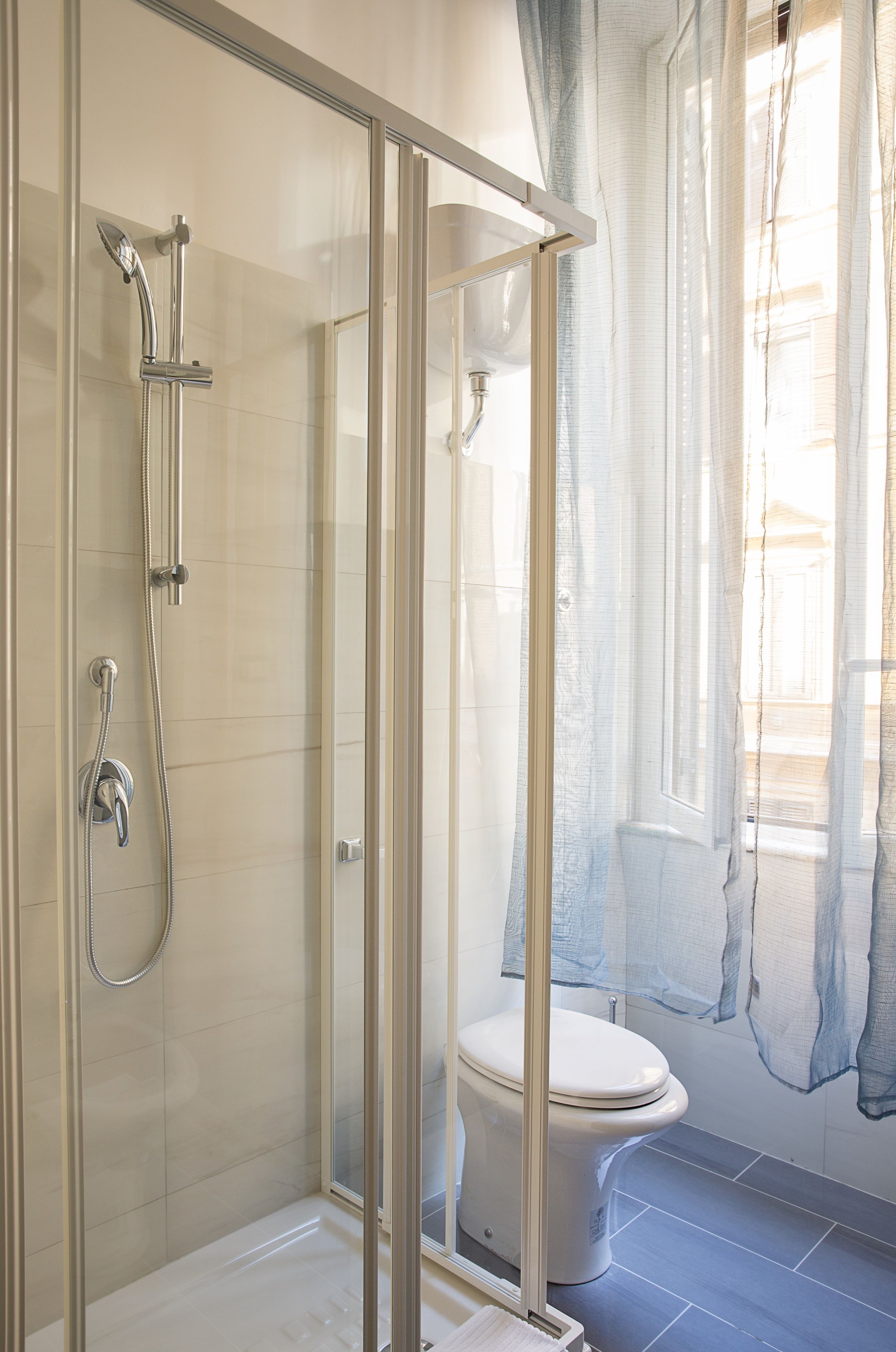Suite-Estúdio Superior, banheira de hidromassagem (King Room) | Duche na casa de banho