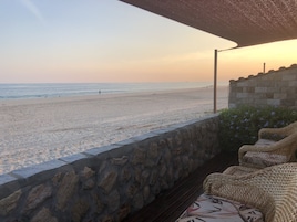 Na praia