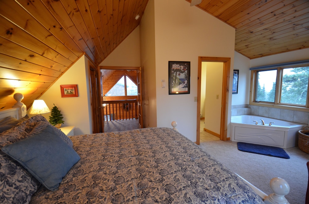 Lutsen's Cutest Vacation Home Between Lake Superior And Lutsen Mountains. - Lutsen, MN