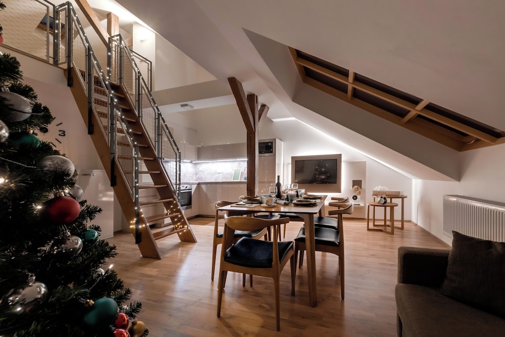 Louren Apartments - Praga