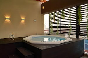 Vip Luxury Rooftop Two Bedroom Penthouse & Jacuzzi | Terraço/pátio interior