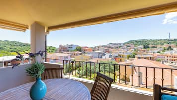 Apartamento Básico, 2 quartos, Vista para a cidade, na torre | Terraço/pátio interior