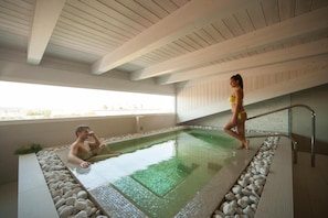 Sauna seca, banheira de hidromassagem, banho turco/hammam, aromaterapia