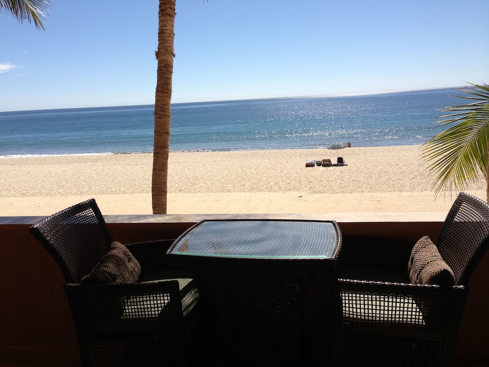 Oceanfront Condo With Private Balcony In La Jolla De Los Cabos! 2bd, 2 Bath - San José del Cabo