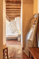 Quarto, 1 cama de casal (Le Meunier) | Roupa de alta qualidade, com decoração personalizada 