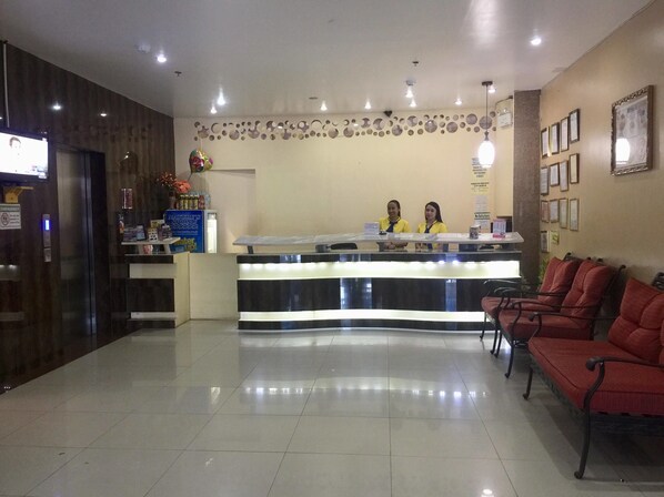 Jeamco Royal Hotel - Palawan in Puerto Princesa: Find Hotel Reviews ...