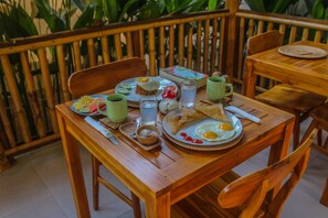 Pequeno-almoço incluído 