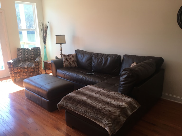 River Gorge Condo! Mountain And River Views! 10 Minutes From Downtown Chatt! - Nickajack Lake, TN