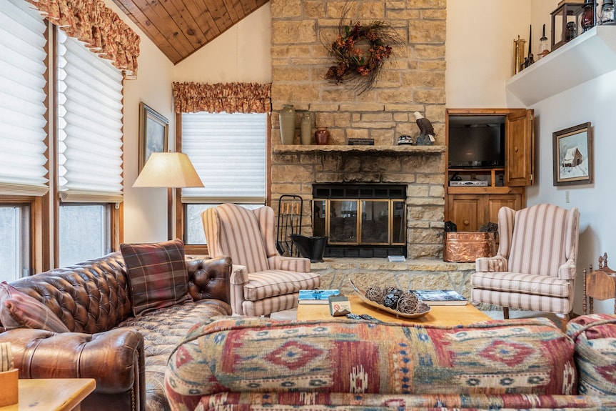 3+ υπνοδωμάτιο, 3 λουτρό στο The Galena Territory. κοντά στο Eagle Ridge Resort, τη λίμνη Galena και το γήπεδο γκολφ - Galena, IL