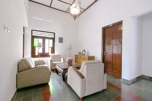 Televisor LCD de 32 polegadas com canais por cabo, televisor 