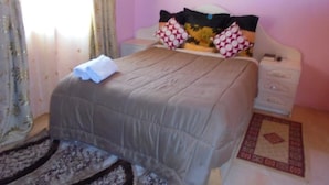 Quarto Duplo | Roupa de cama fornecida 